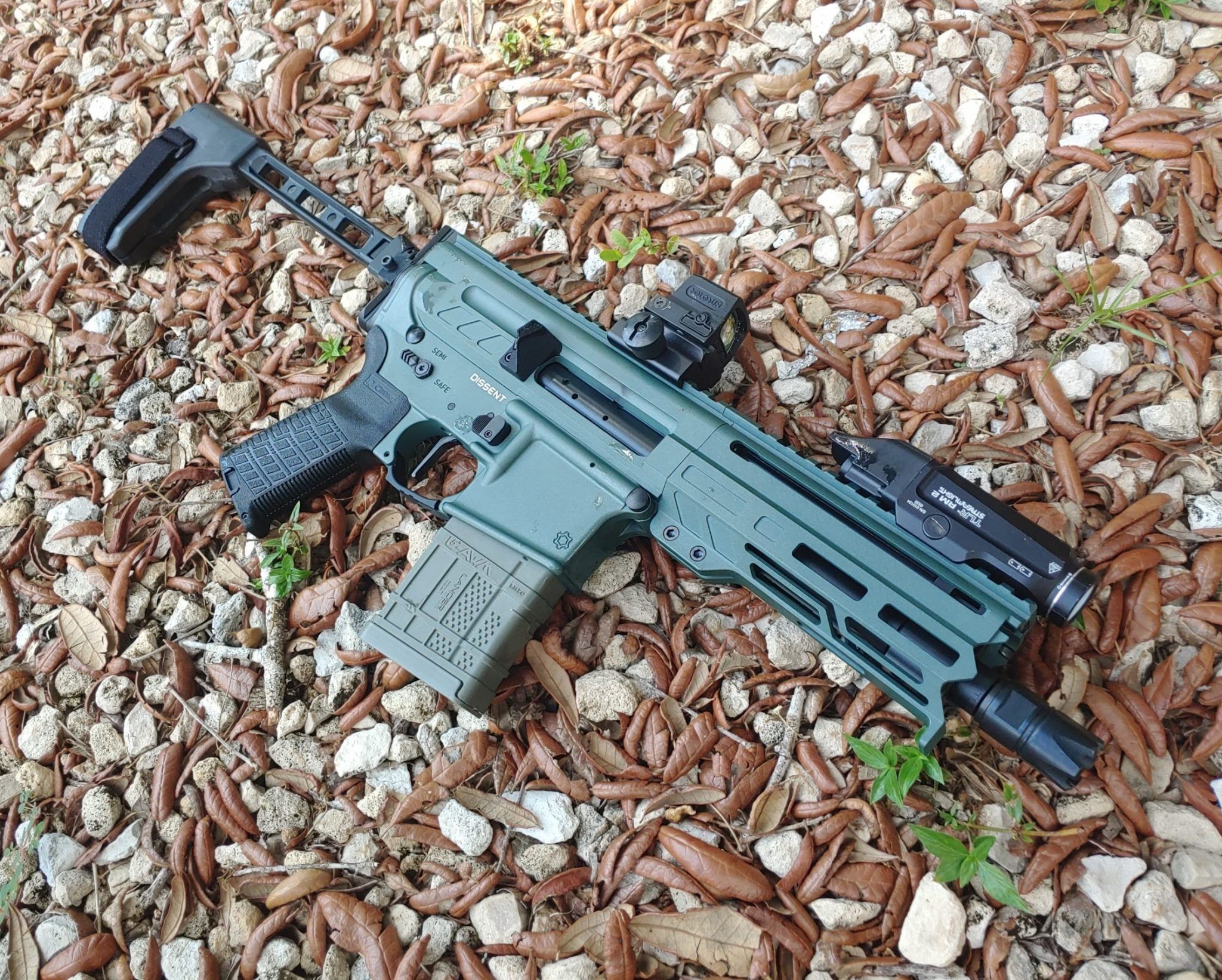 Turning the CMMG Dissent into a Proper PDW - The Mag Life