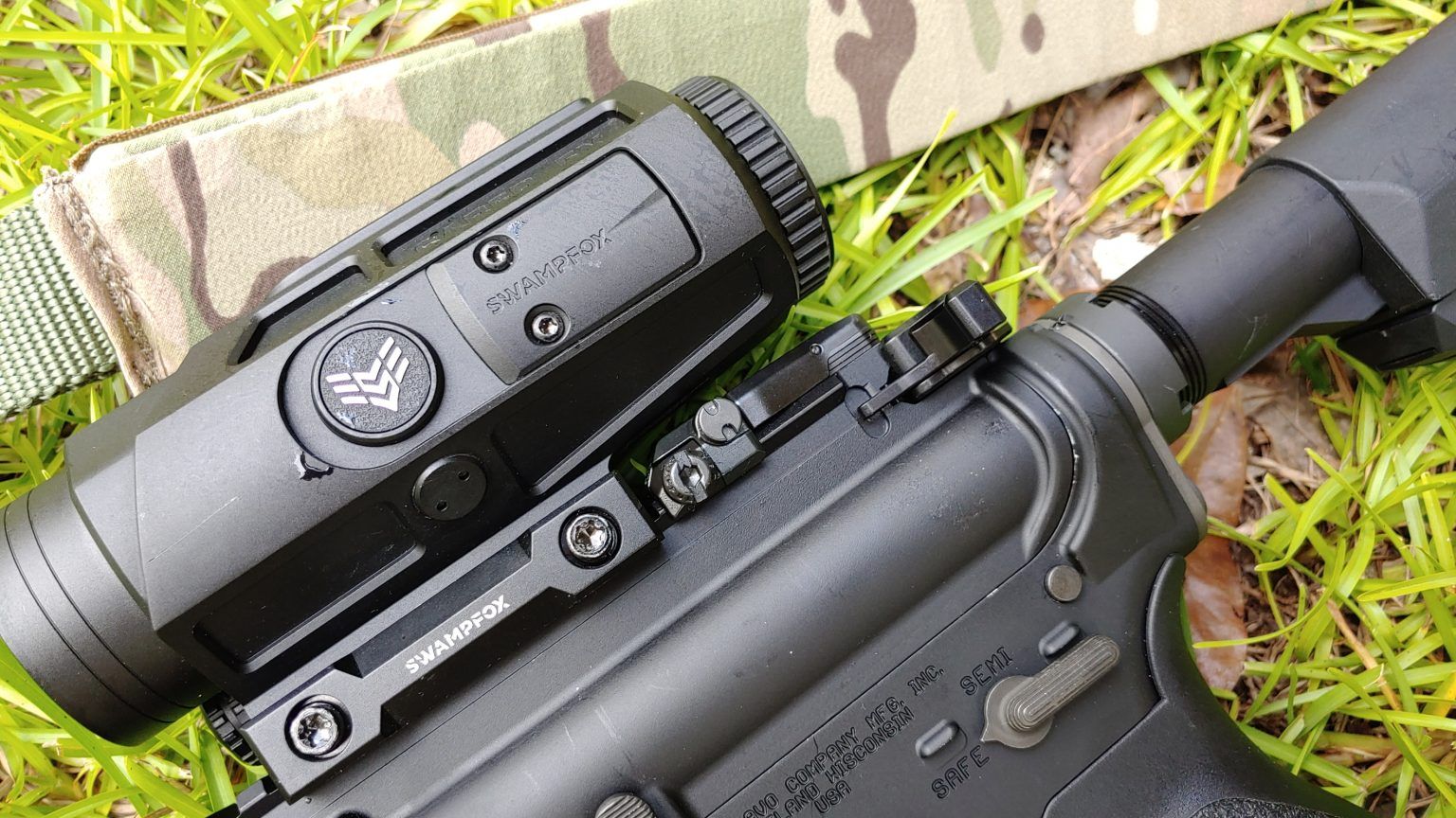 Five Reasons to Upgrade to an Extended Charging Handle - The Mag Life