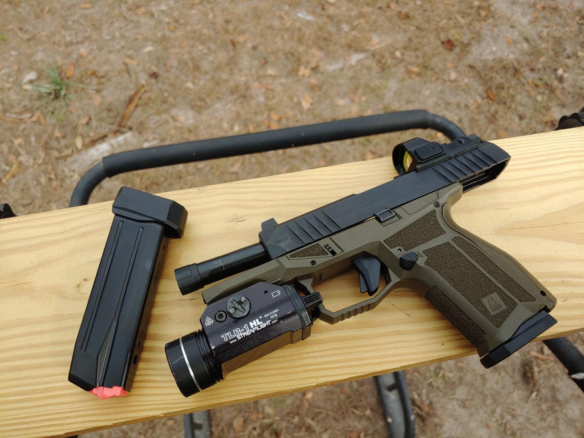 The LAPD SWAT Handgun Qualification - The Mag Life