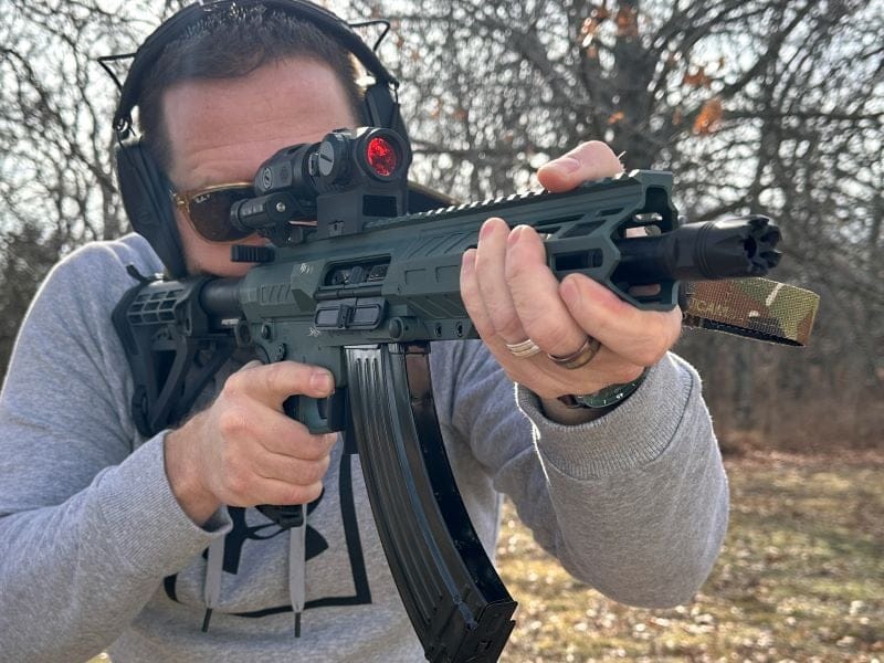 Flip-to-Side Magnifier or Illuminated Prism Scope? - The Mag Life