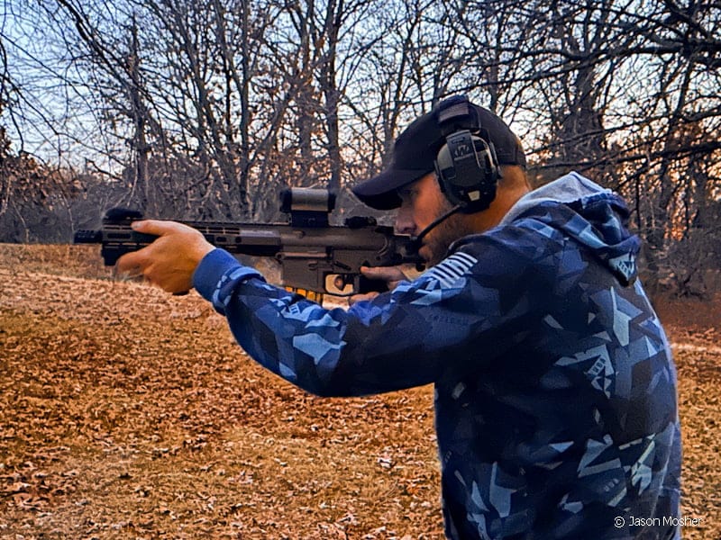 Walker's Razor and Walkie-Talkie Combo: How Does It Work? - The Mag Life