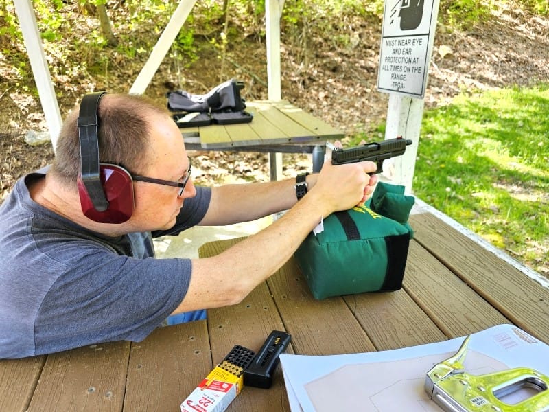 .22 Showdown: Ruger MK IV 22/45 VS Glock 44 - The Mag Life