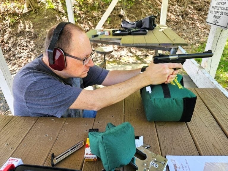 .22 Showdown: Ruger MK IV 22/45 VS Glock 44 - The Mag Life